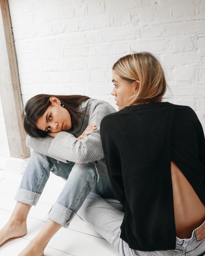 FAVOURITE SISTERS: JOANNA & SARAH HALPIN - Little Fashion Paradise